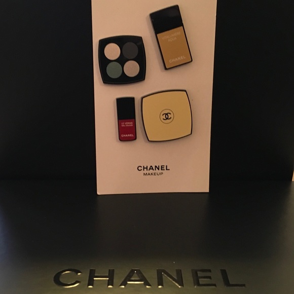 CHANEL | Jewelry | Chanel Pins | Poshmark